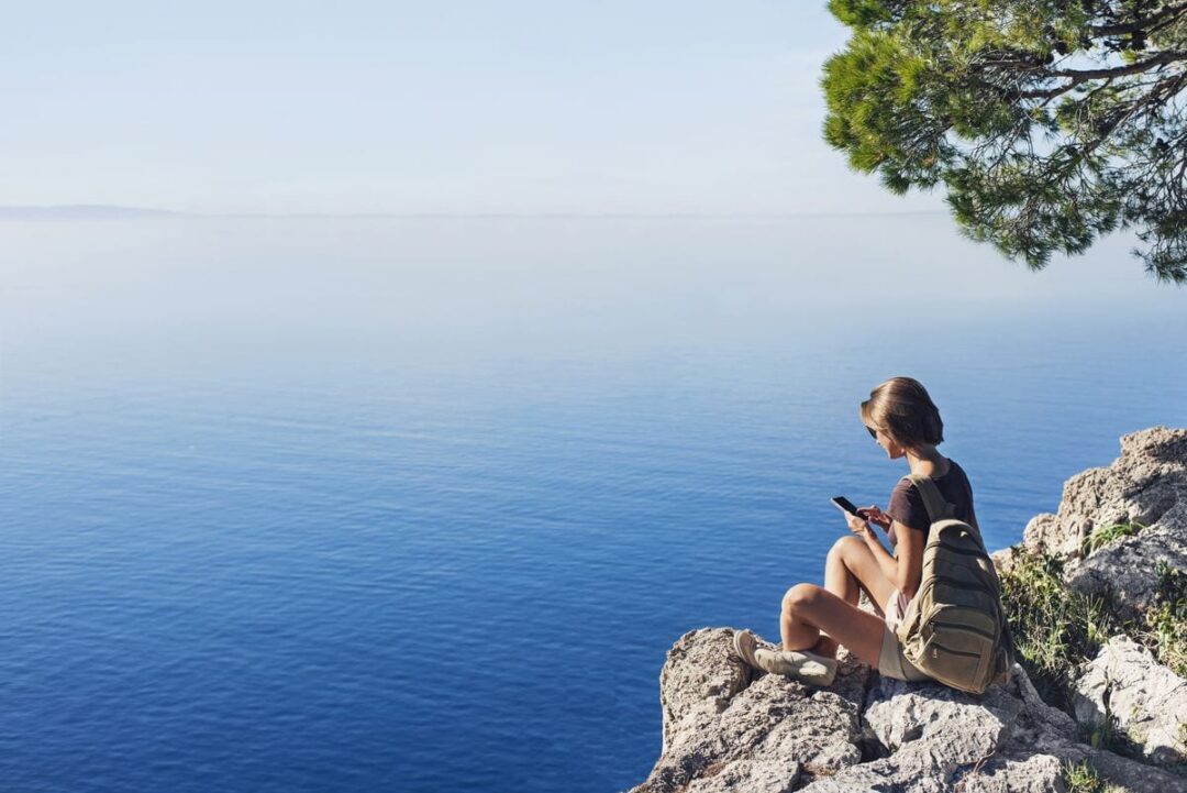 How To Work Abroad & Travel The World