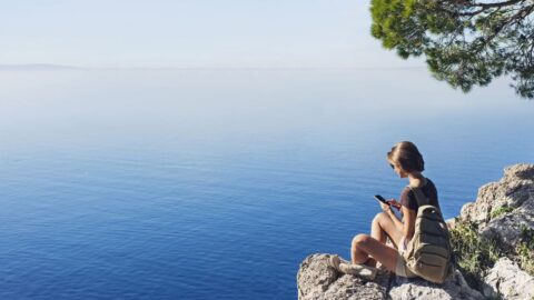 17+ Seasonal & Temp Jobs That Could Get You Abroad Faster