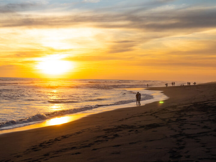 Your Guide to El Paredon—Guatemala's Surf Town