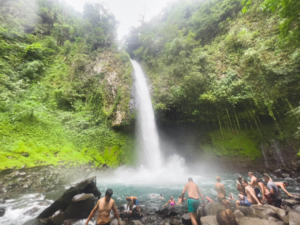 Hiking to La Fortuna Waterfall: What to Know!